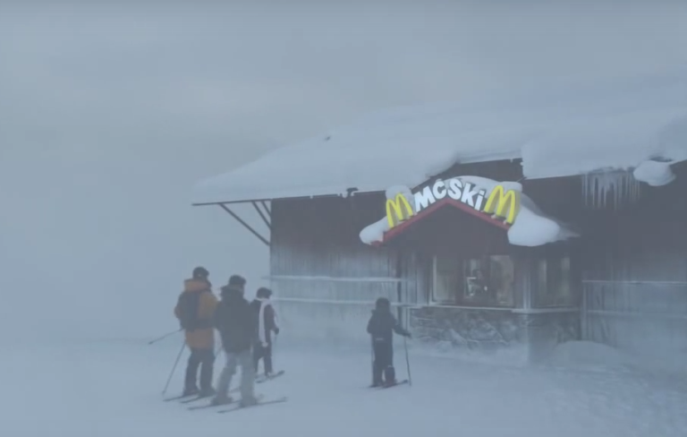 Neste McDonald’s, o drive-thru só vale para quem é fera no ski; vídeo ...